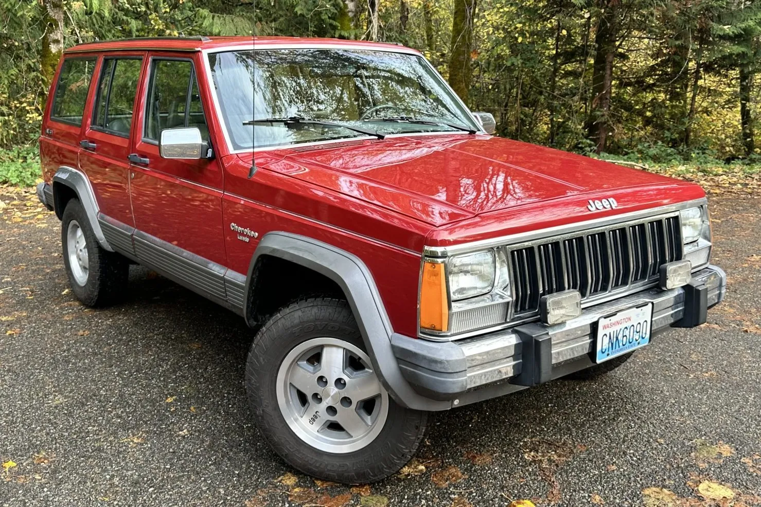 1990 Jeep Cherokee Laredo VIN 1J4FJ58L4LL198436 | Hagerty Valuation Tools